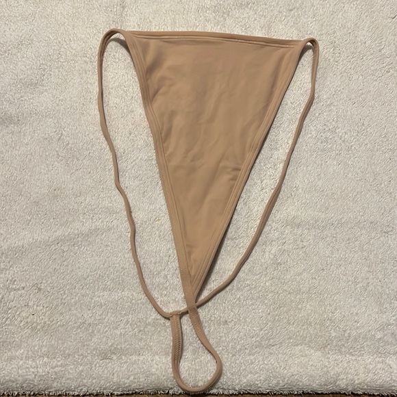 SKIMS | Intimates & Sleepwear | Skims Fits Everybody T String Thong ...